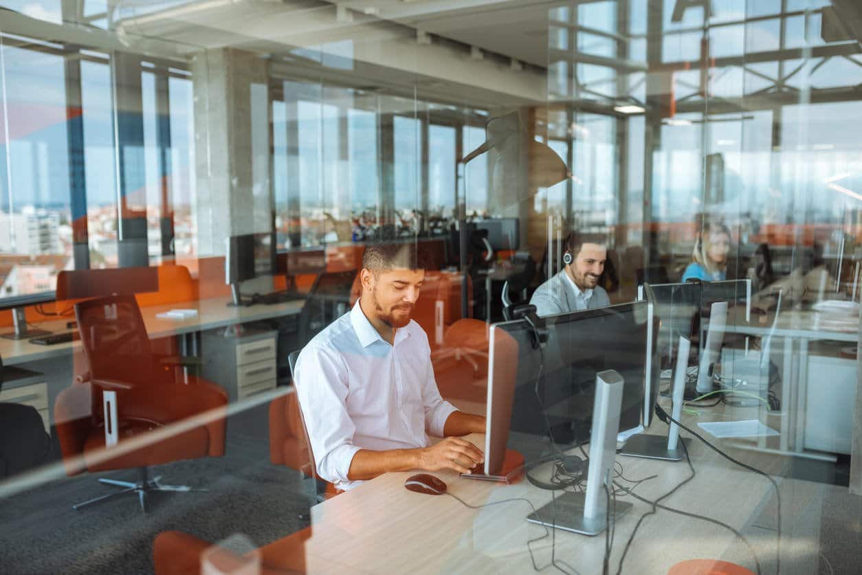 Comment optimiser son service desk informatique ? - Easy Web